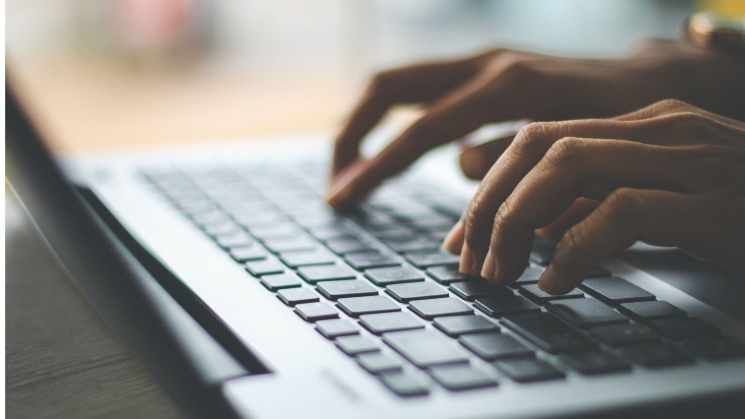 How to Clean a Laptop Keyboard Properly - charley slg